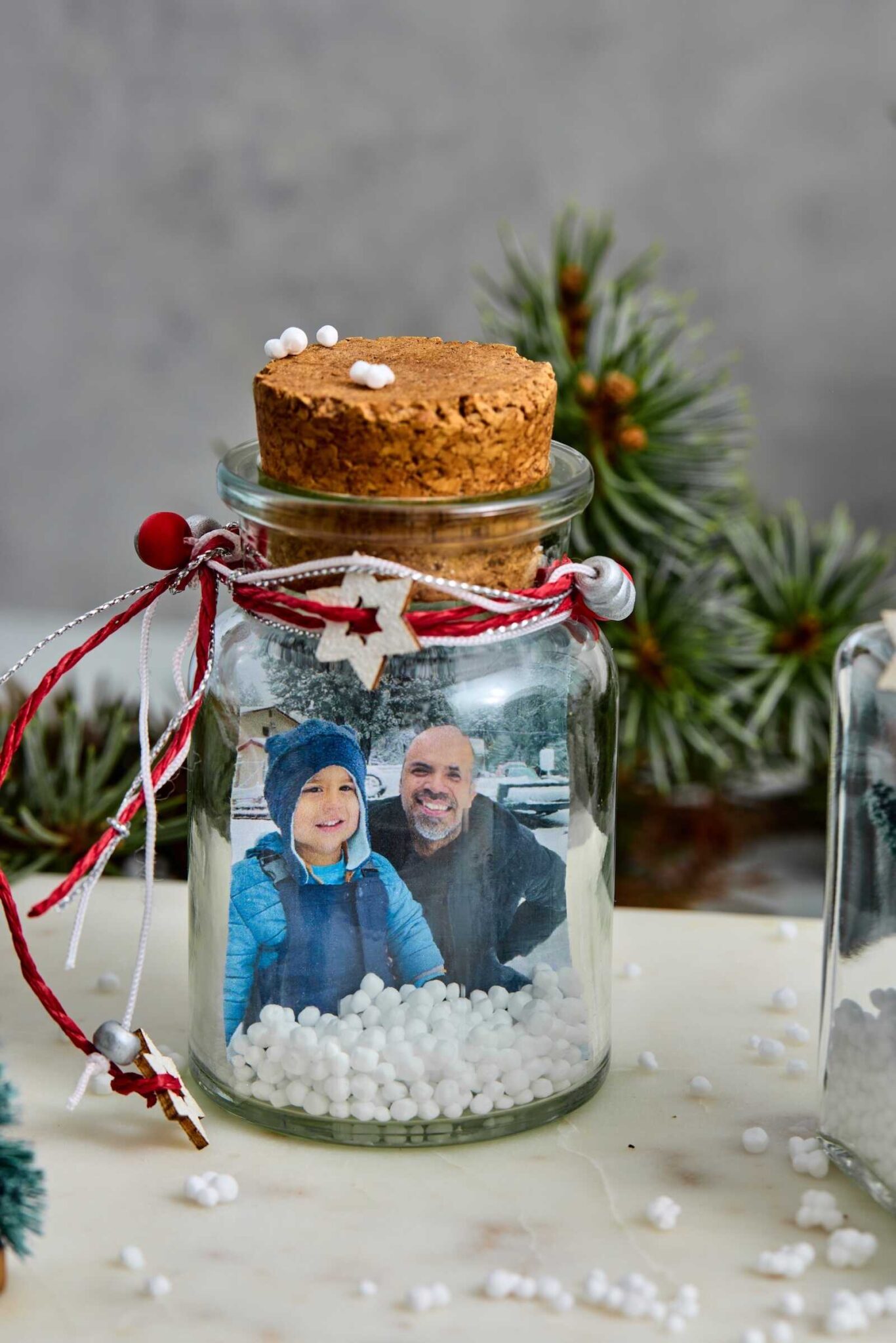 DIY Upcycled Jar Photo Snow Globe Decoration - A Magical, Memory-Filled ...